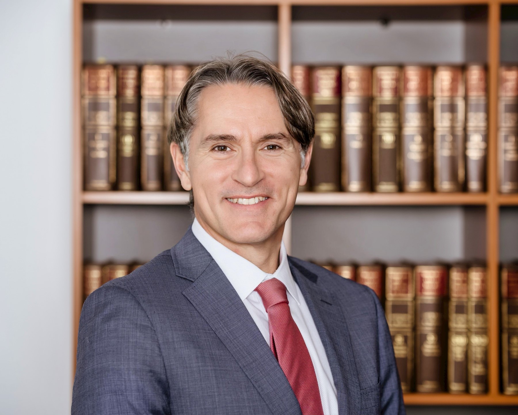 Our People - Lawyers and Specialists - Fox and Staniland